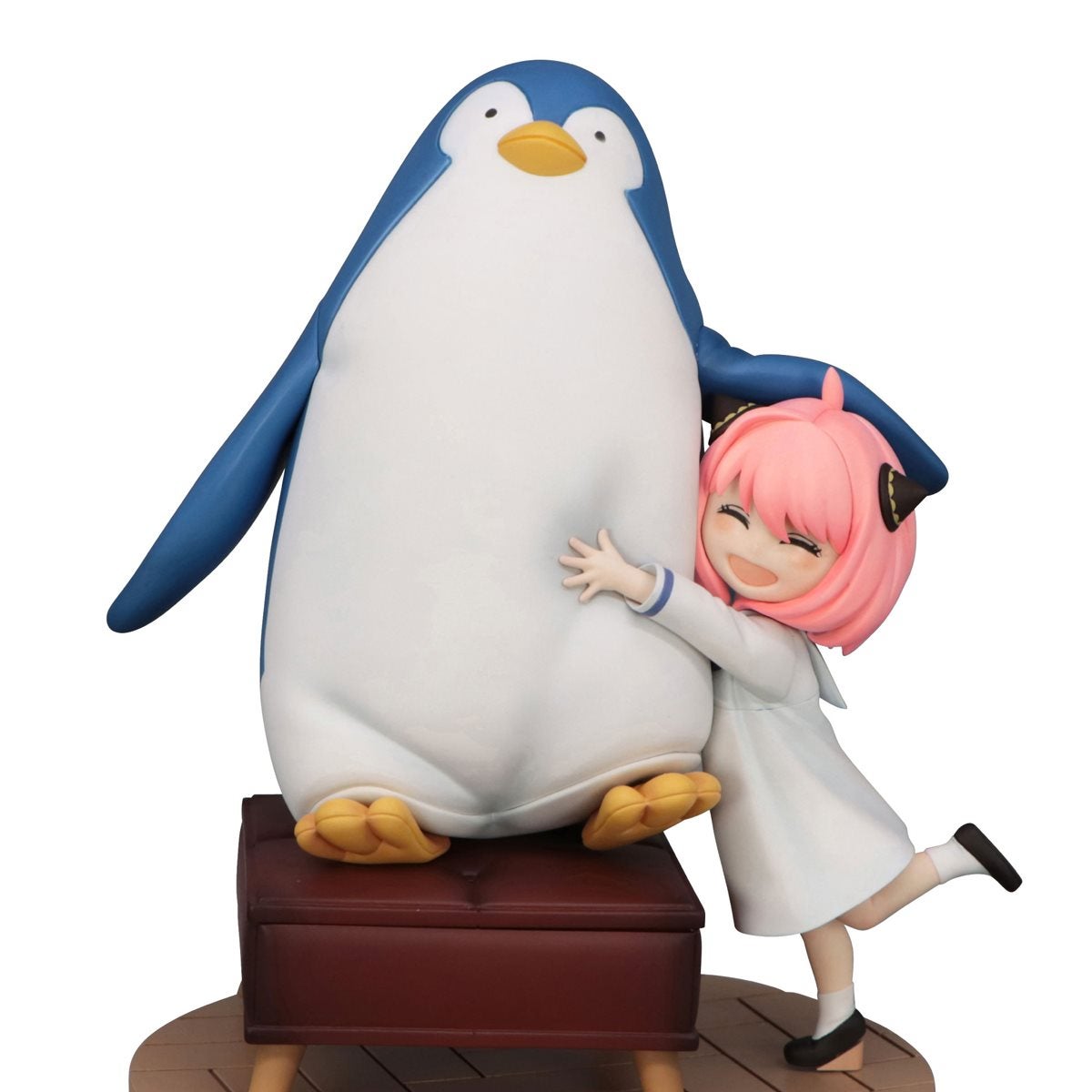 Spy x Family Anya Forger with Penguin Exceed Creative Statue | Geek ...